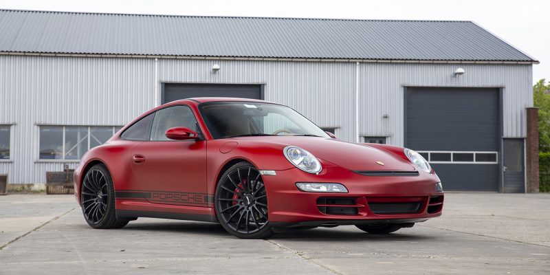 Porsche 997 Carrera 4S – Satin Vampire red - JD Customs